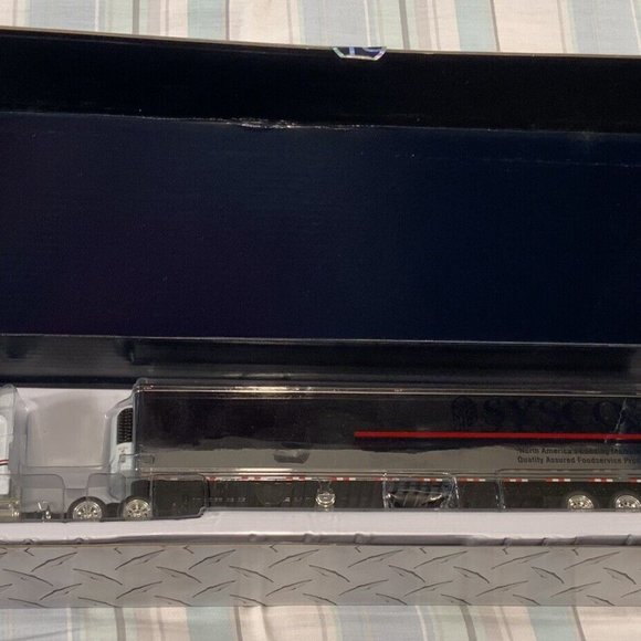 tonkin | Other | Tonkin Replicas White Freight Diecast Truck 53 Scale ...